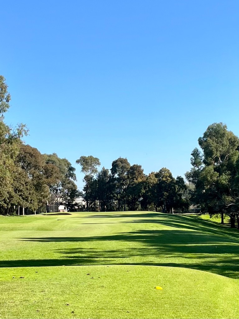 Blog 297 - Oakleigh - Nomadic Aussie Golfer - Golf Course Reviews